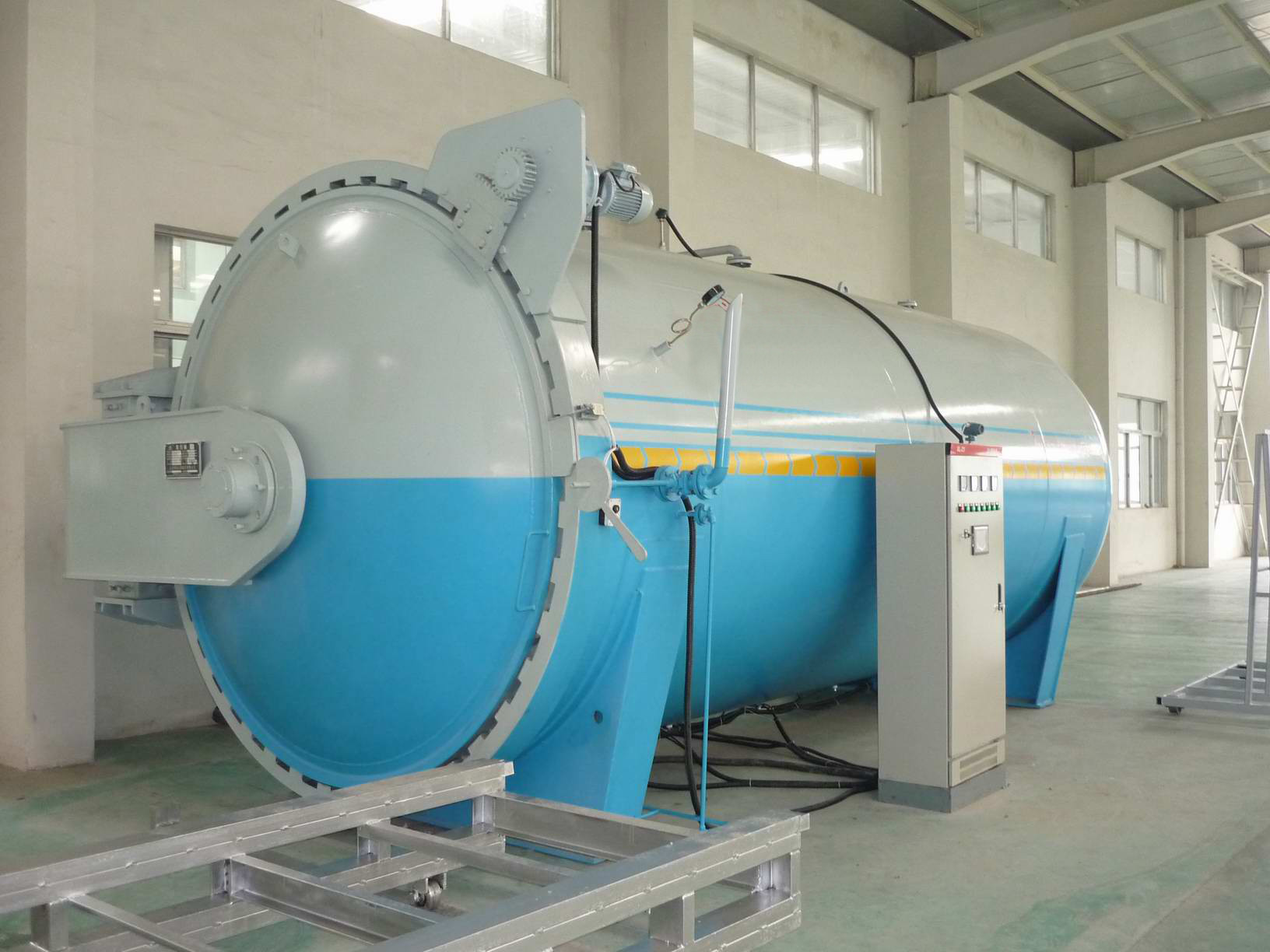 Pressure Defense Industrial Autoclave Machine Φ2.5m With Safety Interlock